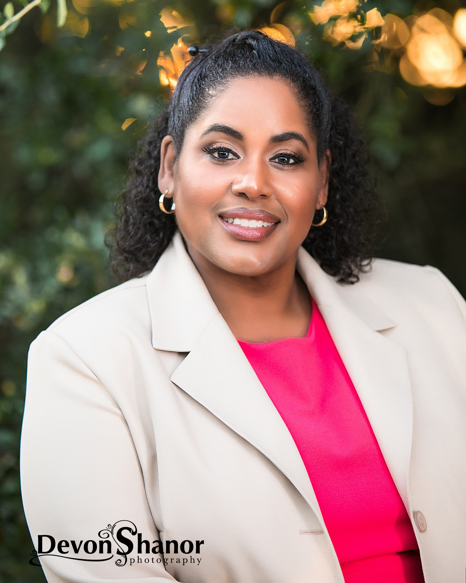 Professional Headshots at the Beach – Devon Shanor | Blog